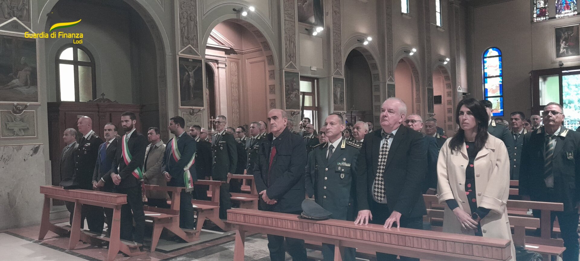 A Lodi la messa per il patrono della guardia di finanza, San Matteo ...